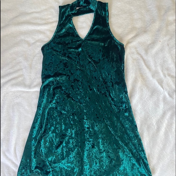 Altar'd State | Dresses | Altard State Emerald Green Velvet Cocktail ...